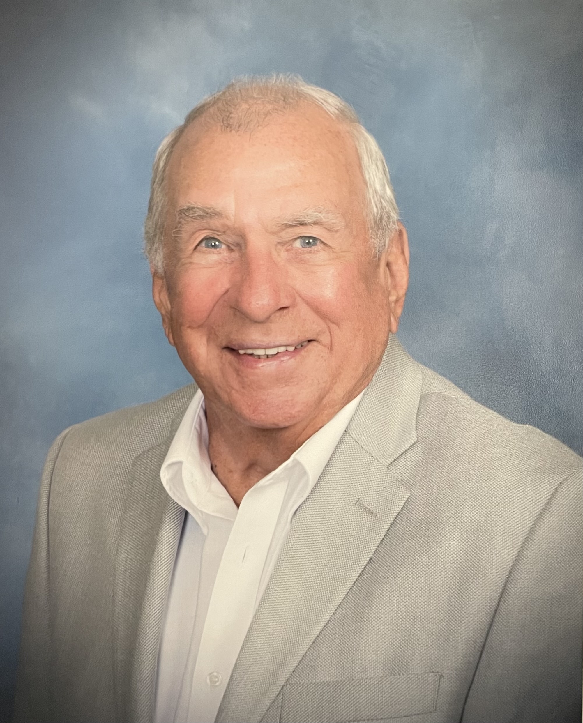 Uhlinger, Robert J. Jr. - Kutis Funeral Home